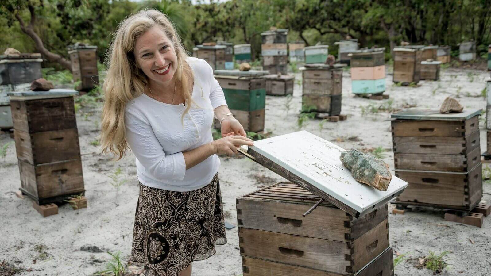 Maree Chapman's Honey Bee Healthy | F magazine online